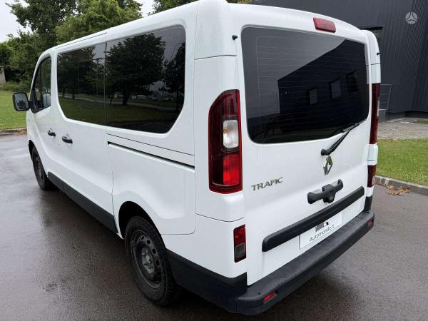 Renault Trafic 2021 Šilutė vietnē Balts Renault Trafic 2021 Šilutė, ar dzinēja tilpumu 2.00 L un nobraukumu 243 tūkst. km par 8990 €, foto 5 vietnē AUTOMOTO.COM.LV