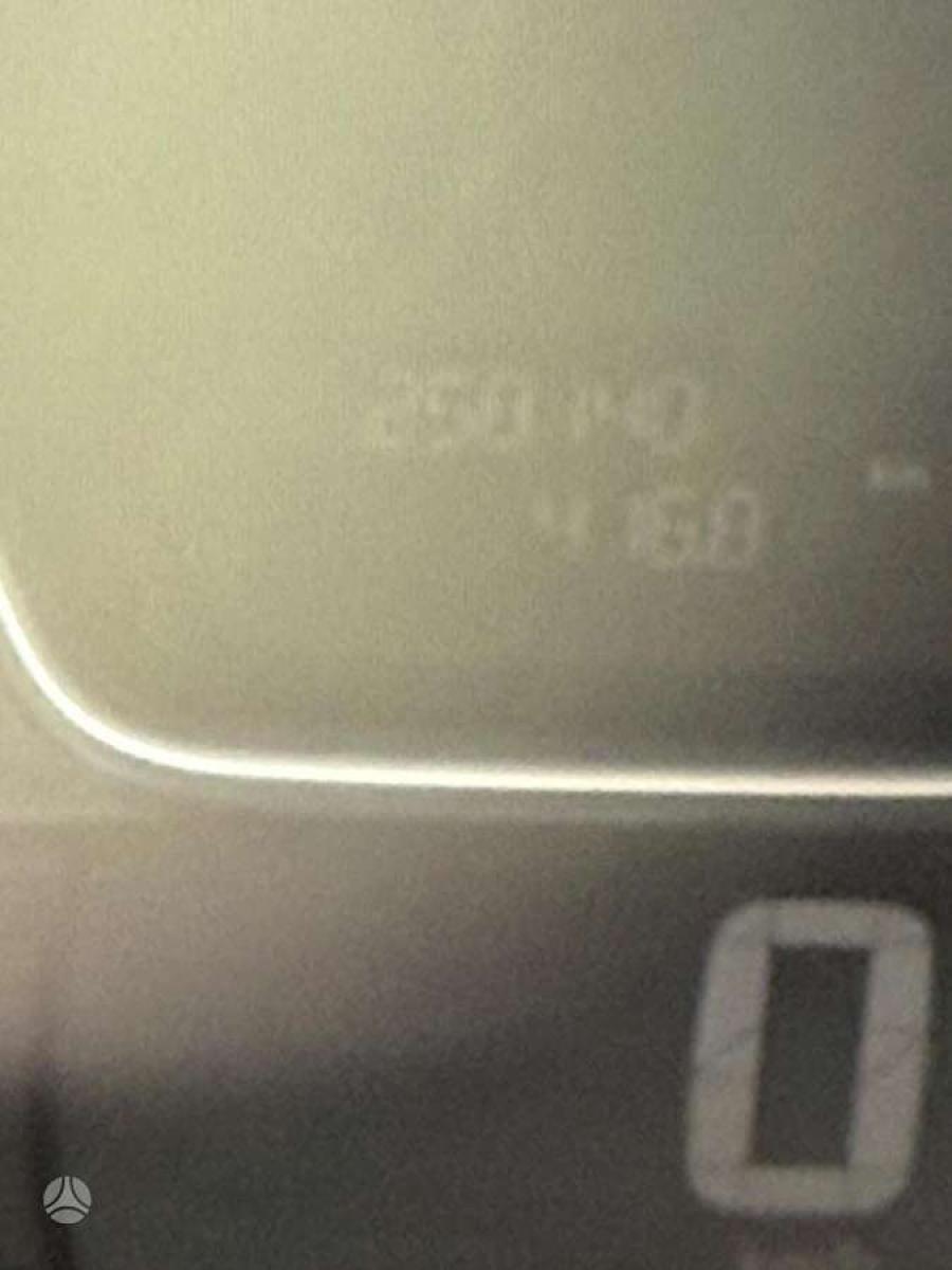 White Renault Trafic 2021 in Kaunas, with an engine capacity of 2.00 L and mileage of 258 thousand km for 5250 €, photo 12 on AUTOMOTO.COM.LV