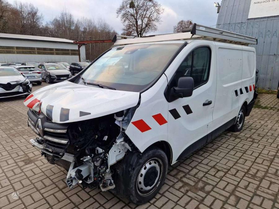 Balts Renault Trafic 2022 Kauņa, ar dzinēja tilpumu 2.00 L un nobraukumu 65 tūkst. km par 6700 €, foto 1 vietnē AUTOMOTO.COM.LV