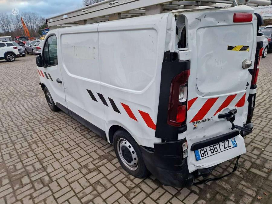 Balts Renault Trafic 2022 Kauņa, ar dzinēja tilpumu 2.00 L un nobraukumu 65 tūkst. km par 6700 €, foto 5 vietnē AUTOMOTO.COM.LV