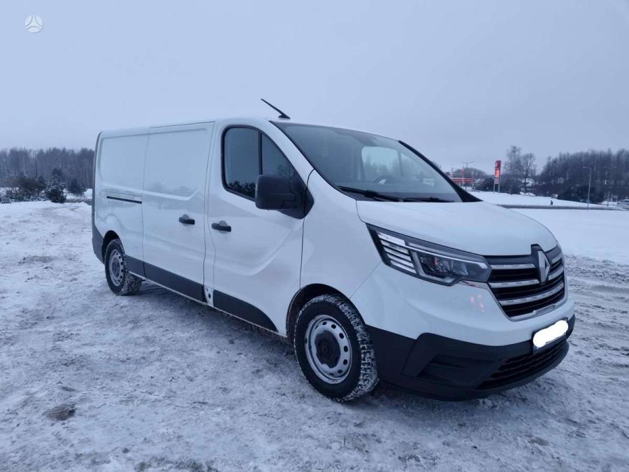 Balts Renault Trafic 2022 Šauļi, ar dzinēja tilpumu 2.00 L un nobraukumu 388 tūkst. km par 14800 €, foto 3 vietnē AUTOMOTO.COM.LV