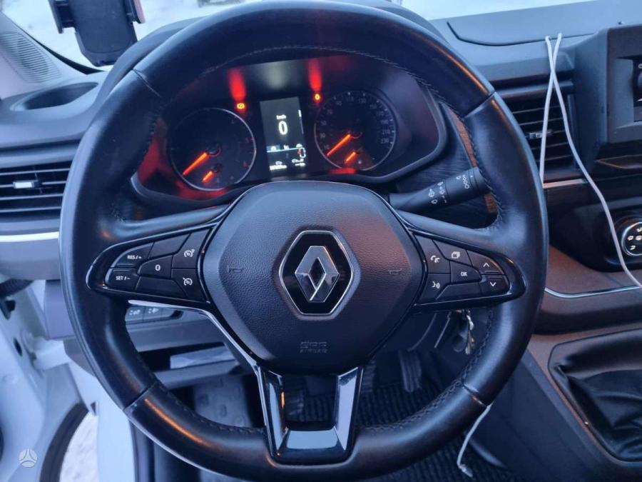 Balts Renault Trafic 2022 Šauļi, ar dzinēja tilpumu 2.00 L un nobraukumu 388 tūkst. km par 14800 €, foto 8 vietnē AUTOMOTO.COM.LV