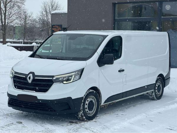 White Renault Trafic 2022 in Taurage, with an engine capacity of 2.00 L and mileage of 52 thousand km for 11800 €, photo 1 on AUTOMOTO.COM.LV
