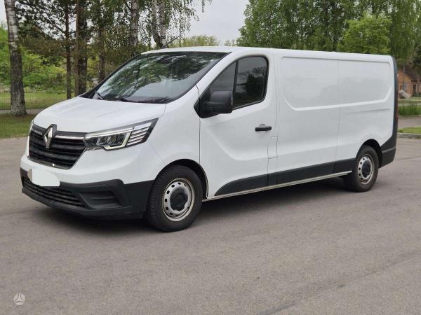 White Renault Trafic 2022 in Taurage, with an engine capacity of 2.00 L and mileage of 165 thousand km for 11800 €, photo 1 on AUTOMOTO.COM.LV