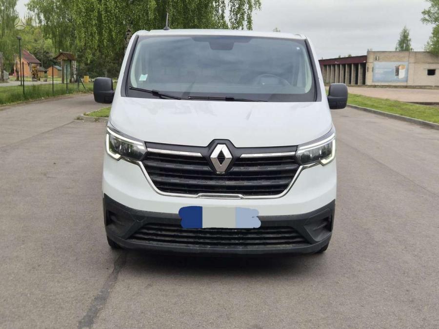 Белый Рено Трафик 2022 в Таураге, объемом двигателя 2.00 л и пробегом 165 тыс. км за 11800 €, фото 4 на AUTOMOTO.COM.LV