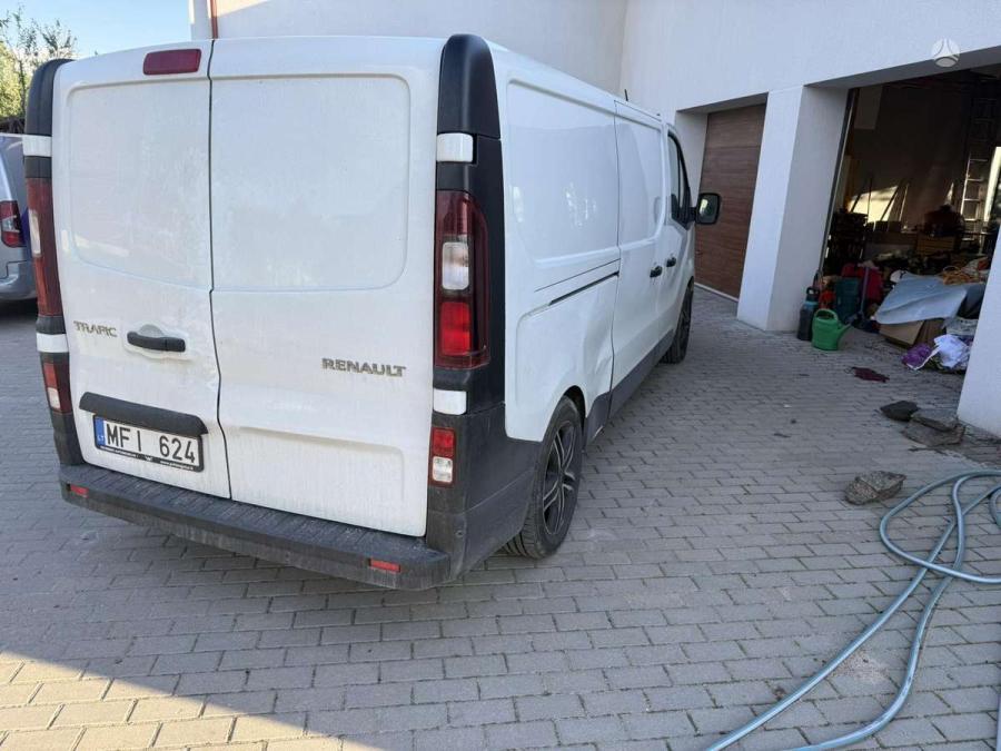 Balts Renault Trafic 2022 Viļņa, ar dzinēja tilpumu 2.00 L un nobraukumu 158 tūkst. km par 15600 €, foto 6 vietnē AUTOMOTO.COM.LV