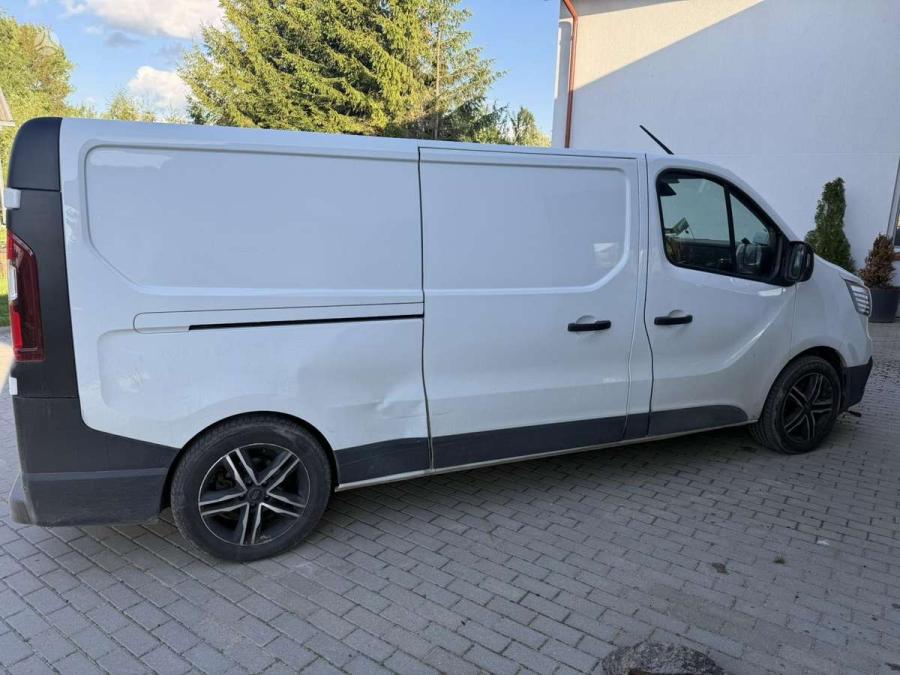 Balts Renault Trafic 2022 Viļņa, ar dzinēja tilpumu 2.00 L un nobraukumu 158 tūkst. km par 15600 €, foto 8 vietnē AUTOMOTO.COM.LV