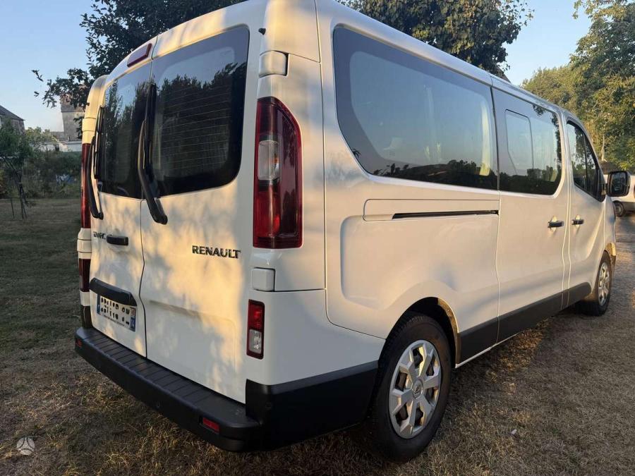 Balts Renault Trafic 2022 Tauragė, ar dzinēja tilpumu 2.00 L un nobraukumu 129 tūkst. km par 22990 €, foto 4 vietnē AUTOMOTO.COM.LV