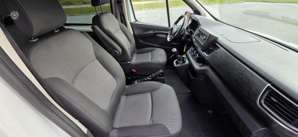 Renault Trafic 2022 in Siauliai on AUTOMOTO.COM.LV White Renault Trafic 2022 in Siauliai, with an engine capacity of 2.00 L and mileage of 603 thousand km for 10999 €, photo 7 on AUTOMOTO.COM.LV