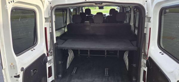 Renault Trafic 2022 in Siauliai on AUTOMOTO.COM.LV White Renault Trafic 2022 in Siauliai, with an engine capacity of 2.00 L and mileage of 603 thousand km for 10999 €, photo 10 on AUTOMOTO.COM.LV