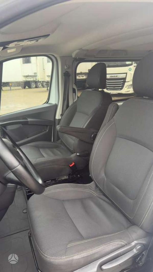 Balts Renault Trafic 2023 Kauņa, ar dzinēja tilpumu 0.00 L un nobraukumu 575 tūkst. km par 16335 €, foto 11 vietnē AUTOMOTO.COM.LV
