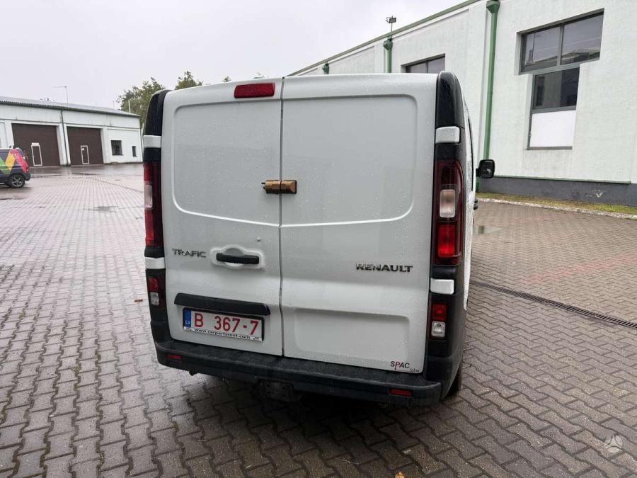 Balts Renault Trafic 2023 Rīga, ar dzinēja tilpumu 2.00 L un nobraukumu 175 tūkst. km par 15950 €, foto 6 vietnē AUTOMOTO.COM.LV