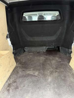 Balts Renault Trafic 2023 Rīga, ar dzinēja tilpumu 2.00 L un nobraukumu 175 tūkst. km par 15950 €, foto 9 vietnē AUTOMOTO.COM.LV