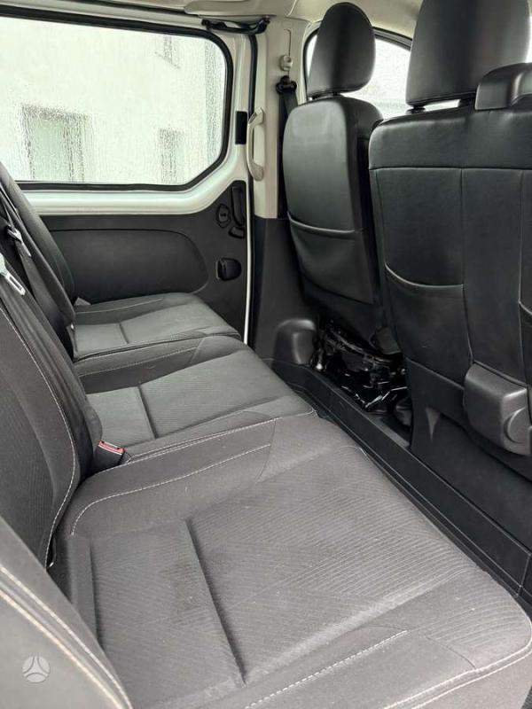 Renault Trafic 2023 in Riga on AUTOMOTO.COM.LV White Renault Trafic 2023 in Riga, with an engine capacity of 2.00 L and mileage of 175 thousand km for 15950 €, photo 10 on AUTOMOTO.COM.LV