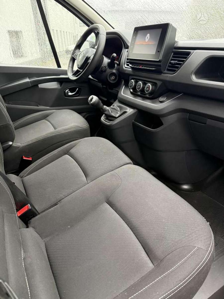 Balts Renault Trafic 2023 Rīga, ar dzinēja tilpumu 2.00 L un nobraukumu 175 tūkst. km par 15950 €, foto 11 vietnē AUTOMOTO.COM.LV