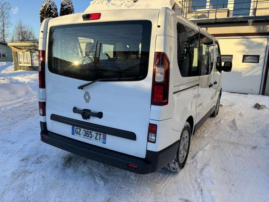 Balts Renault Trafic 2024 Kauņa, ar dzinēja tilpumu 2.00 L un nobraukumu 34 tūkst. km par 29900 €, foto 5 vietnē AUTOMOTO.COM.LV