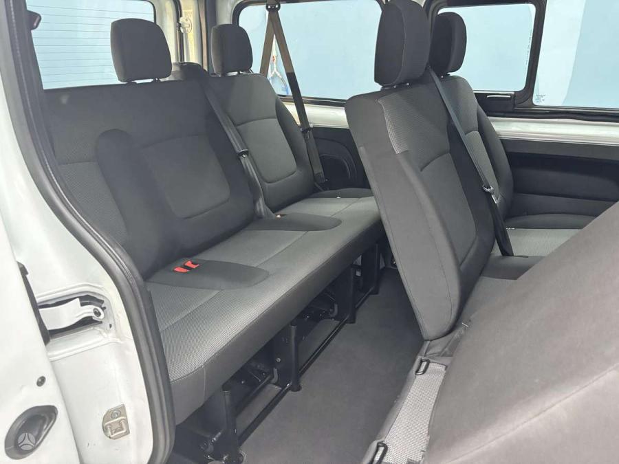 Balts Renault Trafic 2024 Kauņa, ar dzinēja tilpumu 2.00 L un nobraukumu 34 tūkst. km par 29900 €, foto 13 vietnē AUTOMOTO.COM.LV