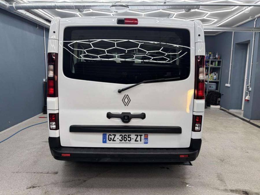 Balts Renault Trafic 2024 Kauņa, ar dzinēja tilpumu 2.00 L un nobraukumu 34 tūkst. km par 29900 €, foto 22 vietnē AUTOMOTO.COM.LV