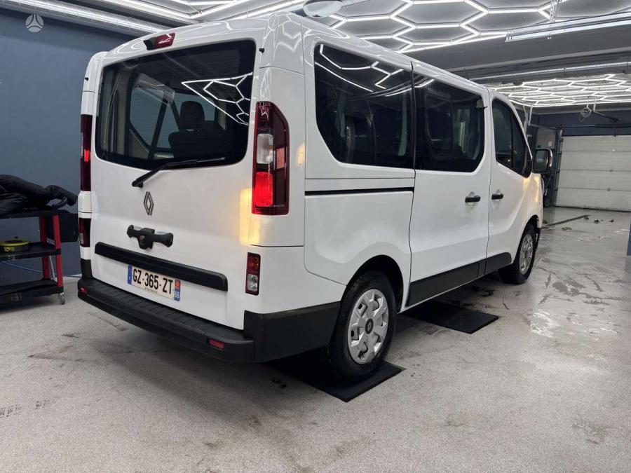 Balts Renault Trafic 2024 Kauņa, ar dzinēja tilpumu 2.00 L un nobraukumu 34 tūkst. km par 29900 €, foto 23 vietnē AUTOMOTO.COM.LV