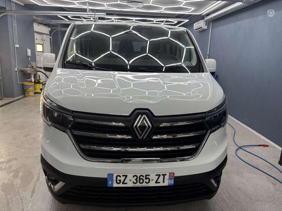Balts Renault Trafic 2024 Kauņa, ar dzinēja tilpumu 2.00 L un nobraukumu 34 tūkst. km par 29900 €, foto 26 vietnē AUTOMOTO.COM.LV
