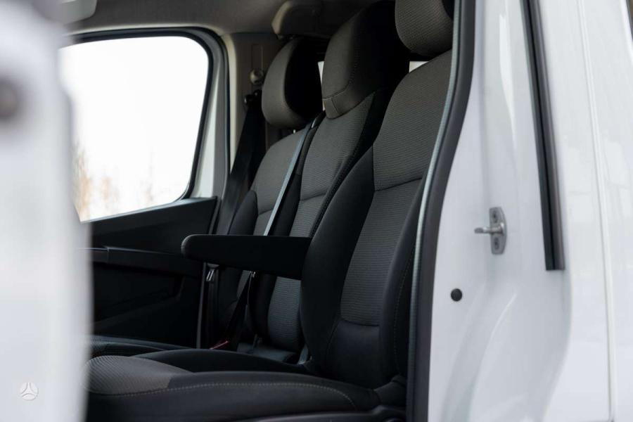 Balts Renault Trafic 2024 Klaipėda, ar dzinēja tilpumu 2.00 L un nobraukumu 40 tūkst. km par 31200 €, foto 17 vietnē AUTOMOTO.COM.LV