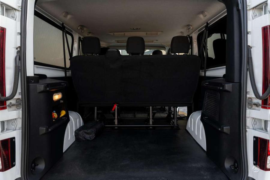 Balts Renault Trafic 2024 Klaipėda, ar dzinēja tilpumu 2.00 L un nobraukumu 40 tūkst. km par 31200 €, foto 18 vietnē AUTOMOTO.COM.LV