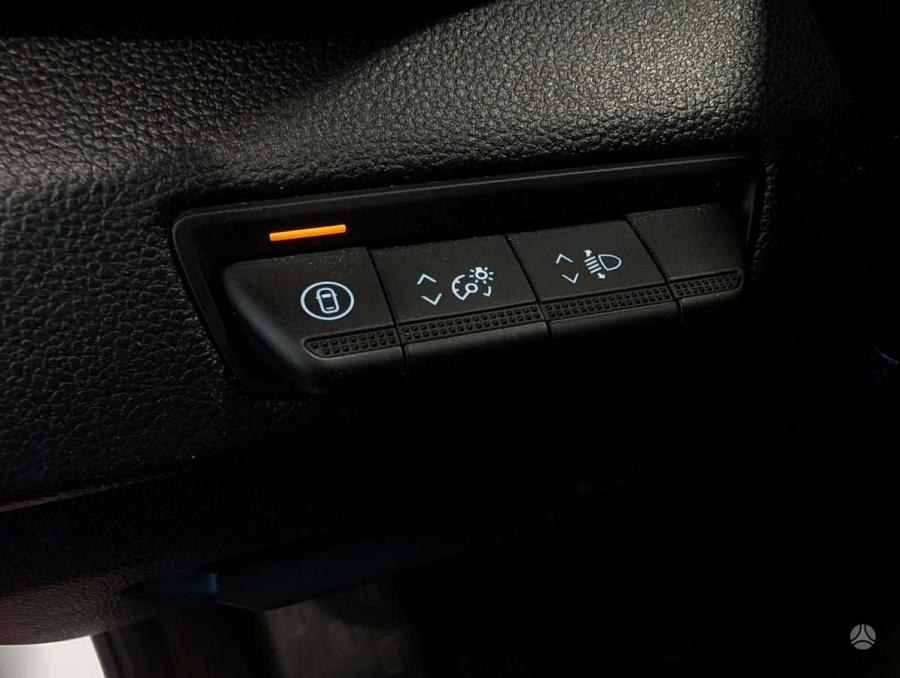 Balts Renault Trafic 2024 Kauņa, ar dzinēja tilpumu 2.00 L un nobraukumu 181 tūkst. km par 28900 €, foto 5 vietnē AUTOMOTO.COM.LV