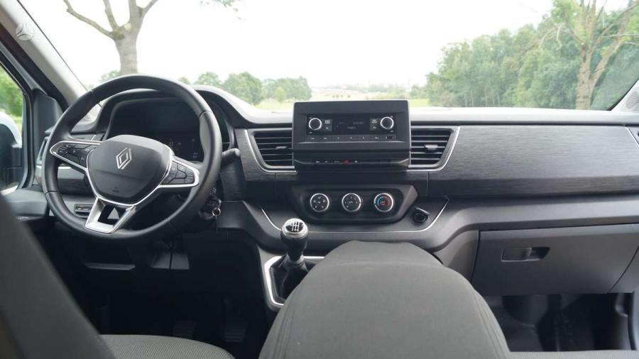 Balts Renault Trafic 2025 Kauņa, ar dzinēja tilpumu 2.00 L un nobraukumu 245 tūkst. km par 25990 €, foto 21 vietnē AUTOMOTO.COM.LV