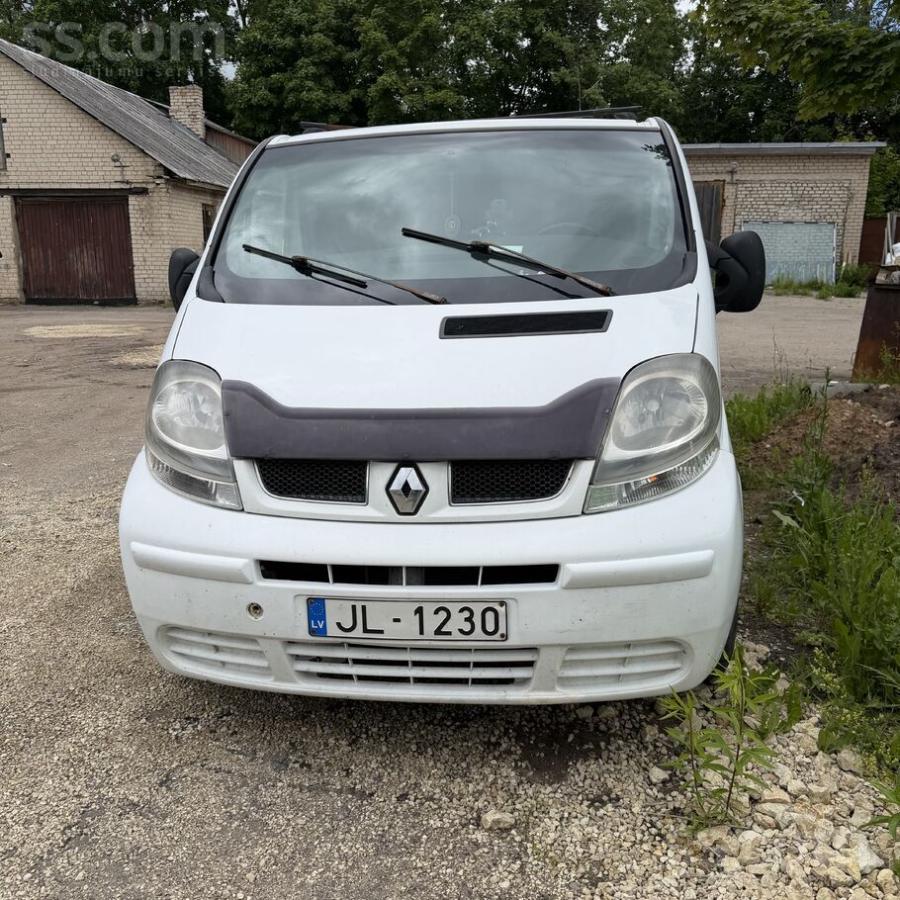 Balts Renault Trafic 2002 Rēzekne, ar dzinēja tilpumu 1.90 L un nobraukumu 363 tūkst. km par 1500 €, foto 3 vietnē AUTOMOTO.COM.LV