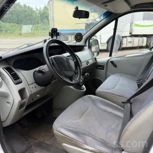 Balts Renault Trafic 2002 Rēzekne, ar dzinēja tilpumu 1.90 L un nobraukumu 363 tūkst. km par 1500 €, foto 6 vietnē AUTOMOTO.COM.LV