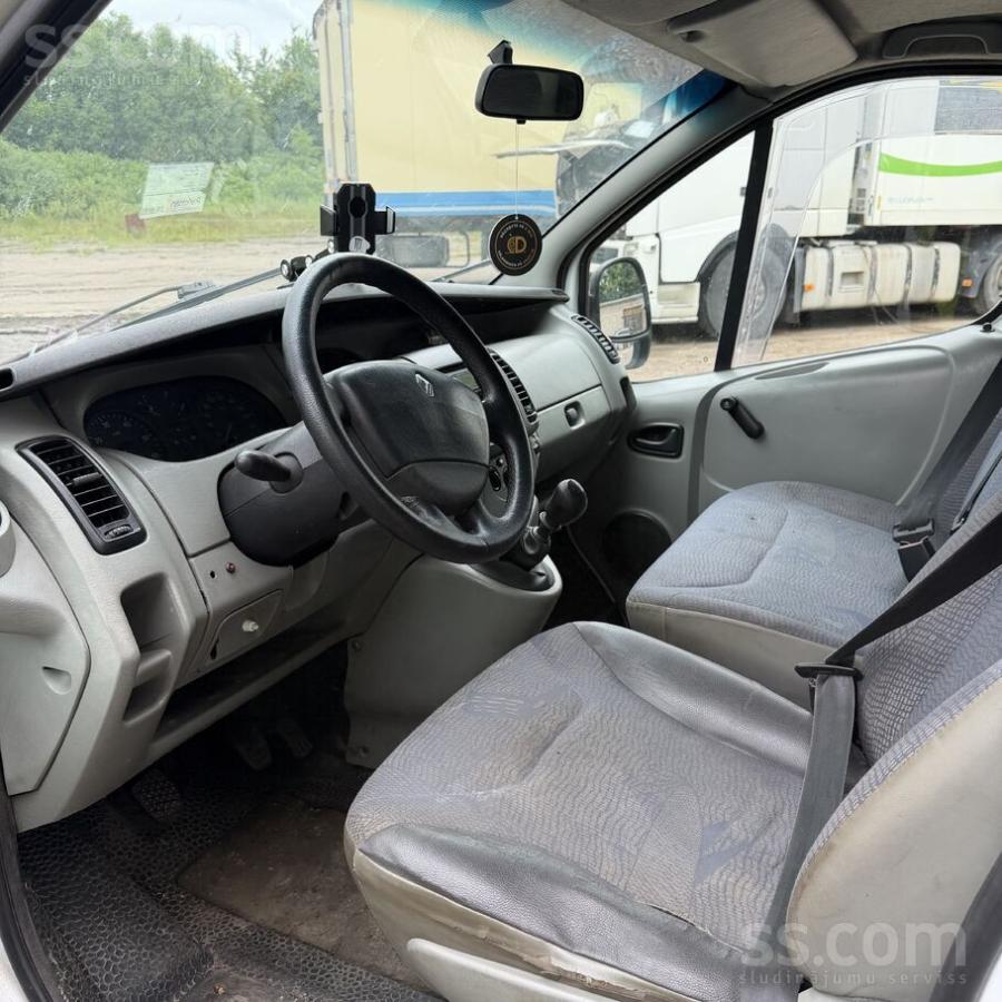 Balts Renault Trafic 2002 Rēzekne, ar dzinēja tilpumu 1.90 L un nobraukumu 363 tūkst. km par 1500 €, foto 6 vietnē AUTOMOTO.COM.LV