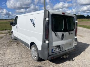 White Renault Trafic 2002 in Talsi, with an engine capacity of 1.90 L and mileage of 237 thousand km for 3000 €, photo 5 on AUTOMOTO.COM.LV