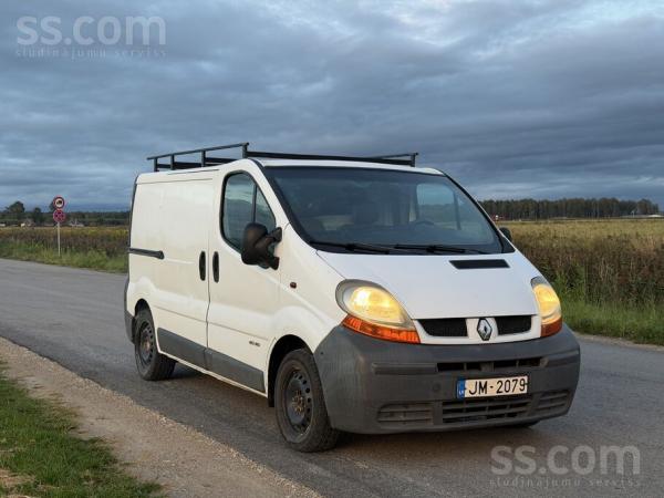 Renault Trafic 2002 in Riga on AUTOMOTO.COM.LV White Renault Trafic 2002 in Riga, with an engine capacity of 1.90 L and mileage of 301 thousand km for 2300 €, photo 1 on AUTOMOTO.COM.LV