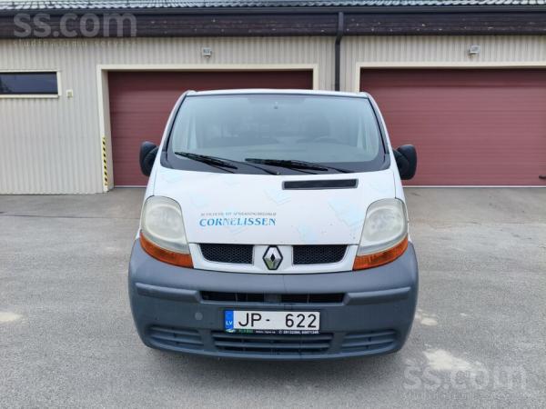 White Renault Trafic 2003 in Riga, with an engine capacity of 1.90 L and mileage of 367 thousand km for 2999 €, photo 1 on AUTOMOTO.COM.LV