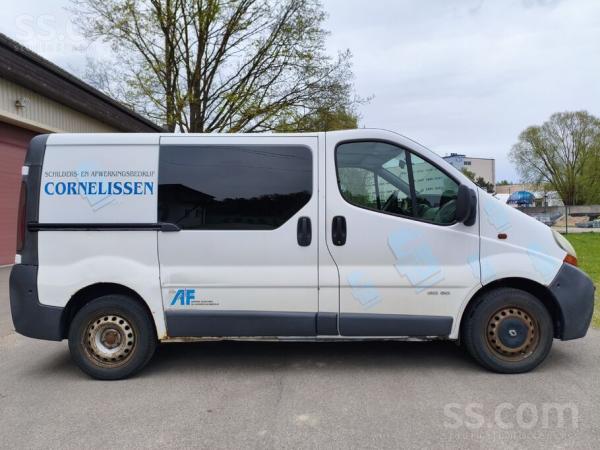 White Renault Trafic 2003 in Riga, with an engine capacity of 1.90 L and mileage of 367 thousand km for 2999 €, photo 4 on AUTOMOTO.COM.LV