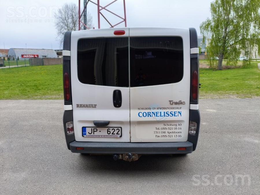 Balts Renault Trafic 2003 Rīga, ar dzinēja tilpumu 1.90 L un nobraukumu 367 tūkst. km par 2999 €, foto 6 vietnē AUTOMOTO.COM.LV