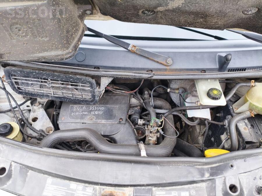 Balts Renault Trafic 2003 Rīga, ar dzinēja tilpumu 1.90 L un nobraukumu 367 tūkst. km par 2999 €, foto 12 vietnē AUTOMOTO.COM.LV