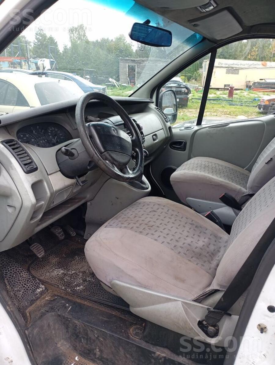 Balts Renault Trafic 2003 Rīga, ar dzinēja tilpumu 1.90 L un nobraukumu 380 tūkst. km par 2300 €, foto 4 vietnē AUTOMOTO.COM.LV