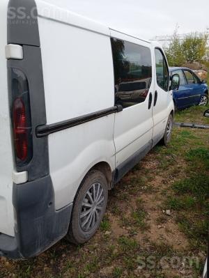 Balts Renault Trafic 2003 Rīga, ar dzinēja tilpumu 1.90 L un nobraukumu 380 tūkst. km par 2300 €, foto 5 vietnē AUTOMOTO.COM.LV