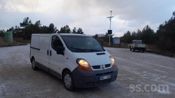 White Renault Trafic 2004 in Liepaja, with an engine capacity of 1.90 L and mileage of 377 thousand km for 2800 €, photo 9 on AUTOMOTO.COM.LV