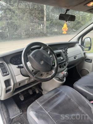 White Renault Trafic 2004 in Riga, with an engine capacity of 1.90 L and mileage of 445 thousand km for 2400 €, photo 10 on AUTOMOTO.COM.LV
