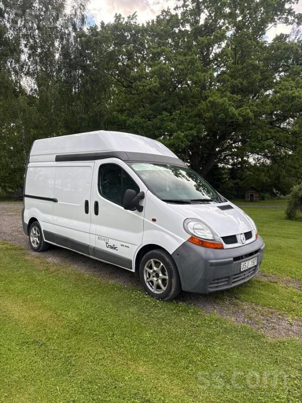 Белый Рено Трафик 2004 в Резекне, объемом двигателя 1.90 л и пробегом 0 тыс. км за 3900 €, фото 2 на AUTOMOTO.COM.LV
