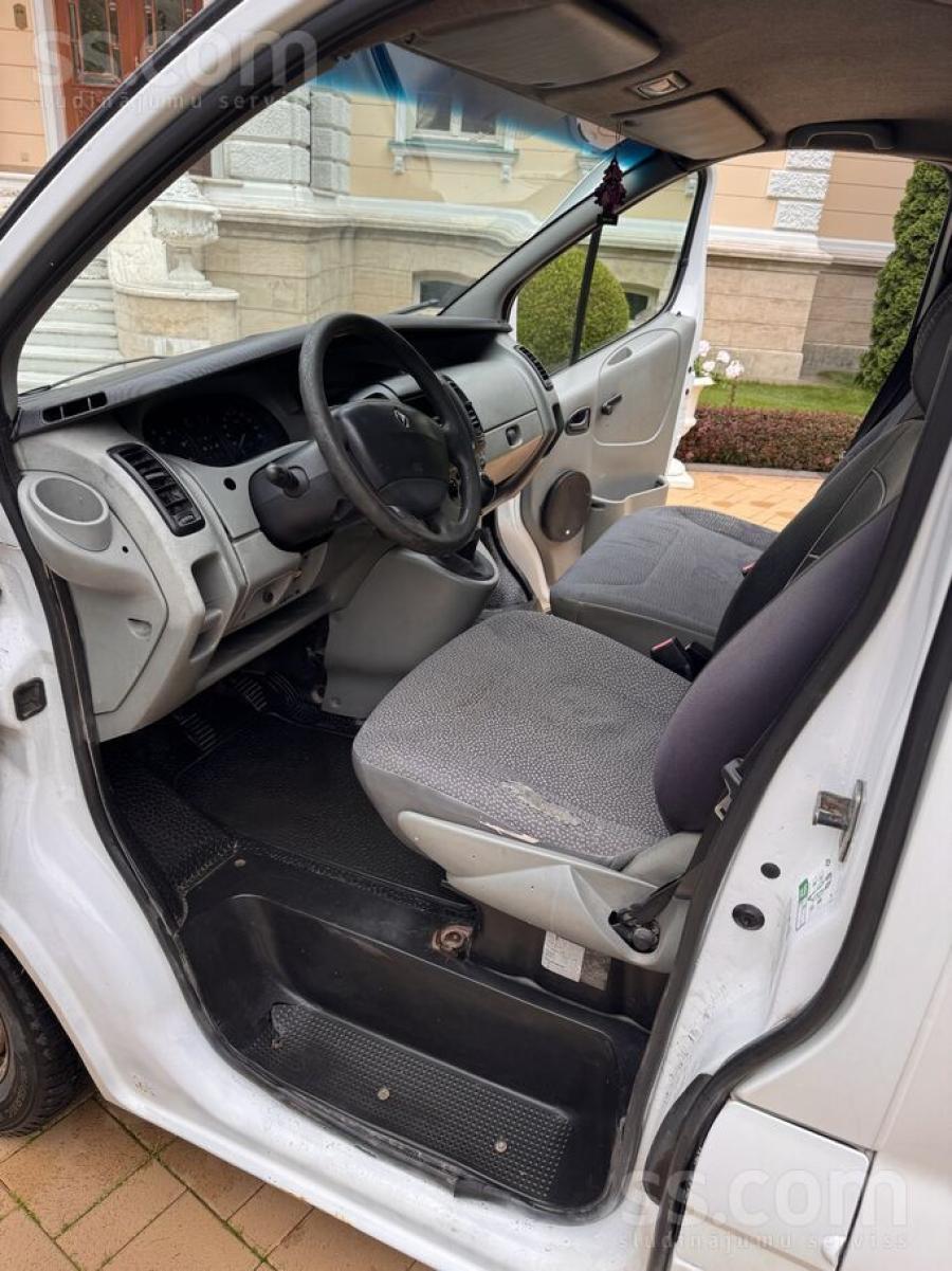 Balts Renault Trafic 2004 Rīga, ar dzinēja tilpumu 1.90 L un nobraukumu 285 tūkst. km par 1859 €, foto 16 vietnē AUTOMOTO.COM.LV