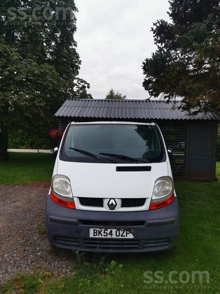 White Renault Trafic 2004 in Bauska, with an engine capacity of 1.90 L and mileage of 240 thousand km for 1000 €, photo 1 on AUTOMOTO.COM.LV