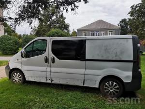 White Renault Trafic 2004 in Bauska, with an engine capacity of 1.90 L and mileage of 240 thousand km for 1000 €, photo 8 on AUTOMOTO.COM.LV