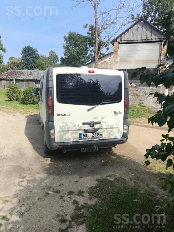 Balts Renault Trafic 2004 Saldus, ar dzinēja tilpumu 1.90 L un nobraukumu 306 tūkst. km par 2100 €, foto 7 vietnē AUTOMOTO.COM.LV