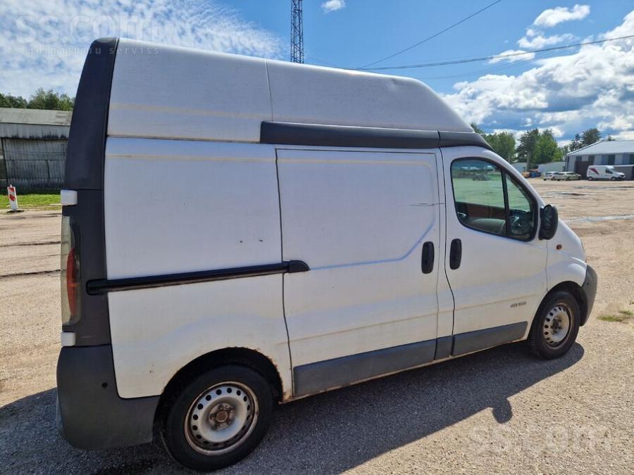 Balts Renault Trafic 2005 Rīga, ar dzinēja tilpumu 1.90 L un nobraukumu 408 tūkst. km par 950 €, foto 5 vietnē AUTOMOTO.COM.LV