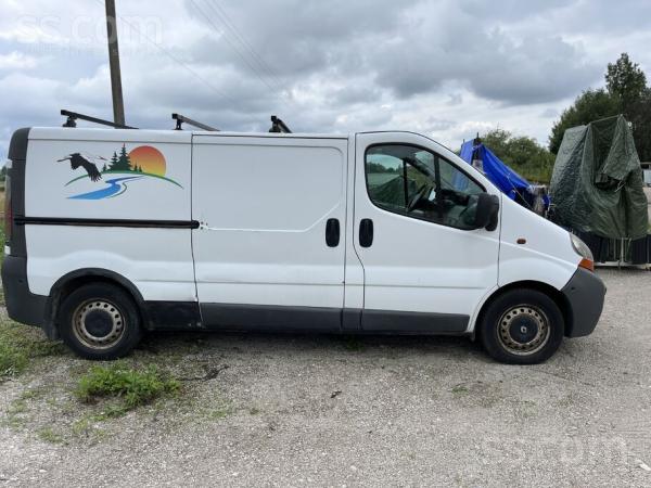 White Renault Trafic 2005 in Riga, with an engine capacity of 1.90 L and mileage of 524 thousand km for 950 €, photo 2 on AUTOMOTO.COM.LV