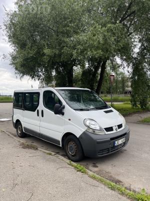 Balts Renault Trafic 2005 Rīga, ar dzinēja tilpumu 1.90 L un nobraukumu 385 tūkst. km par 2500 €, foto 3 vietnē AUTOMOTO.COM.LV