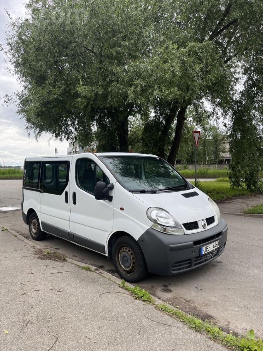 Balts Renault Trafic 2005 Rīga, ar dzinēja tilpumu 1.90 L un nobraukumu 385 tūkst. km par 2500 €, foto 3 vietnē AUTOMOTO.COM.LV